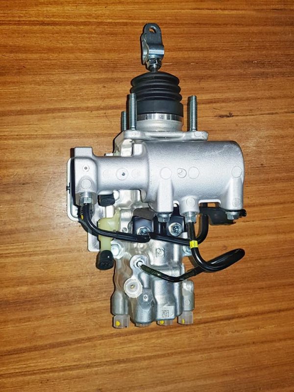 TOYOTA AQUA BRAKE BOOSTER ASSEMBLY WITH MASTER CYLINDER NEW - Car Care BD